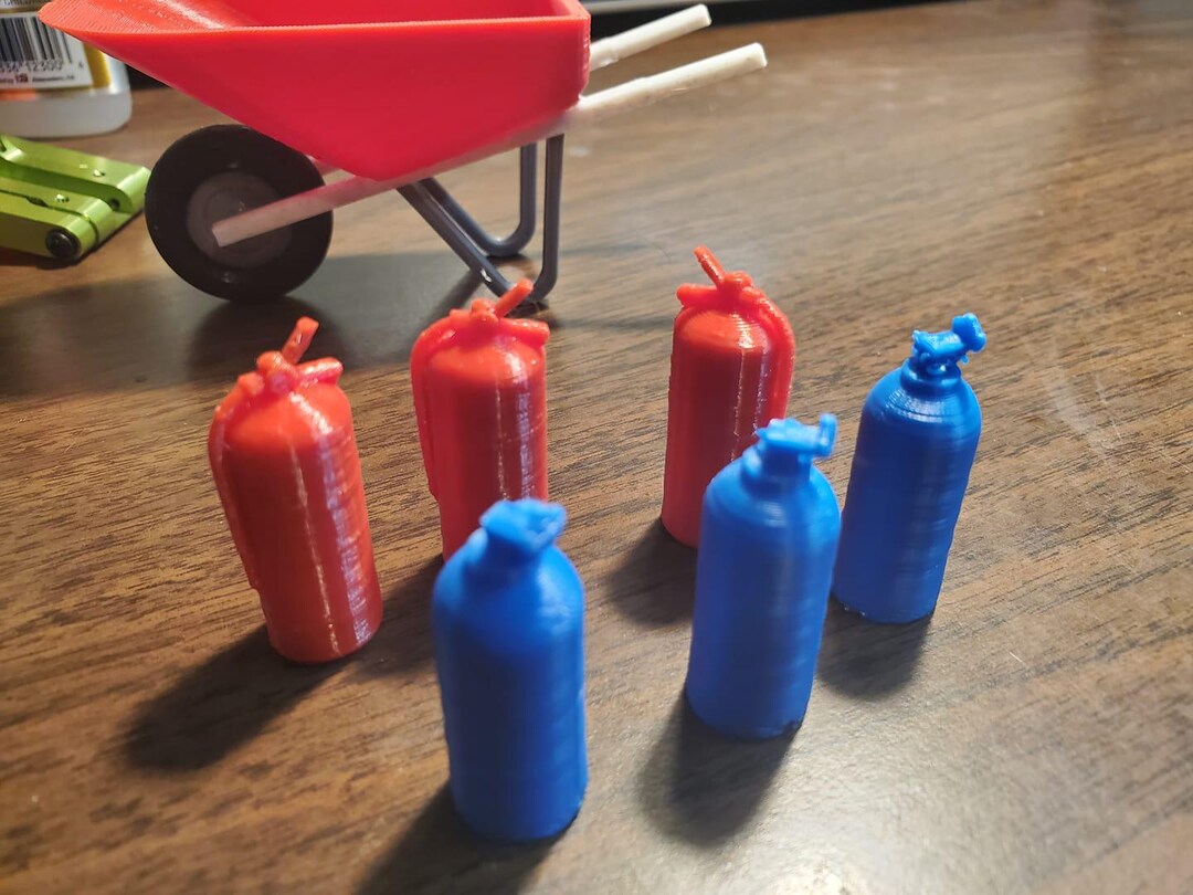 1/10 or 1/24 Scale 3d Printed Fire Extinguisher - Etsy