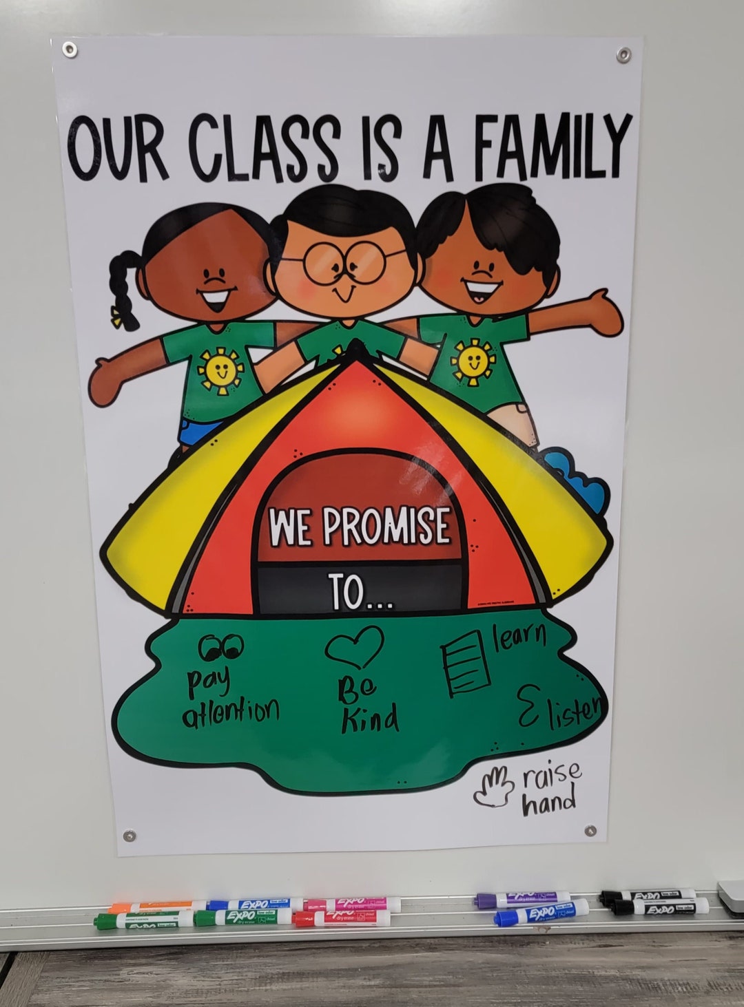 Class Rules and Expectations: We Are a Family Anchor Chart [hard Good ...