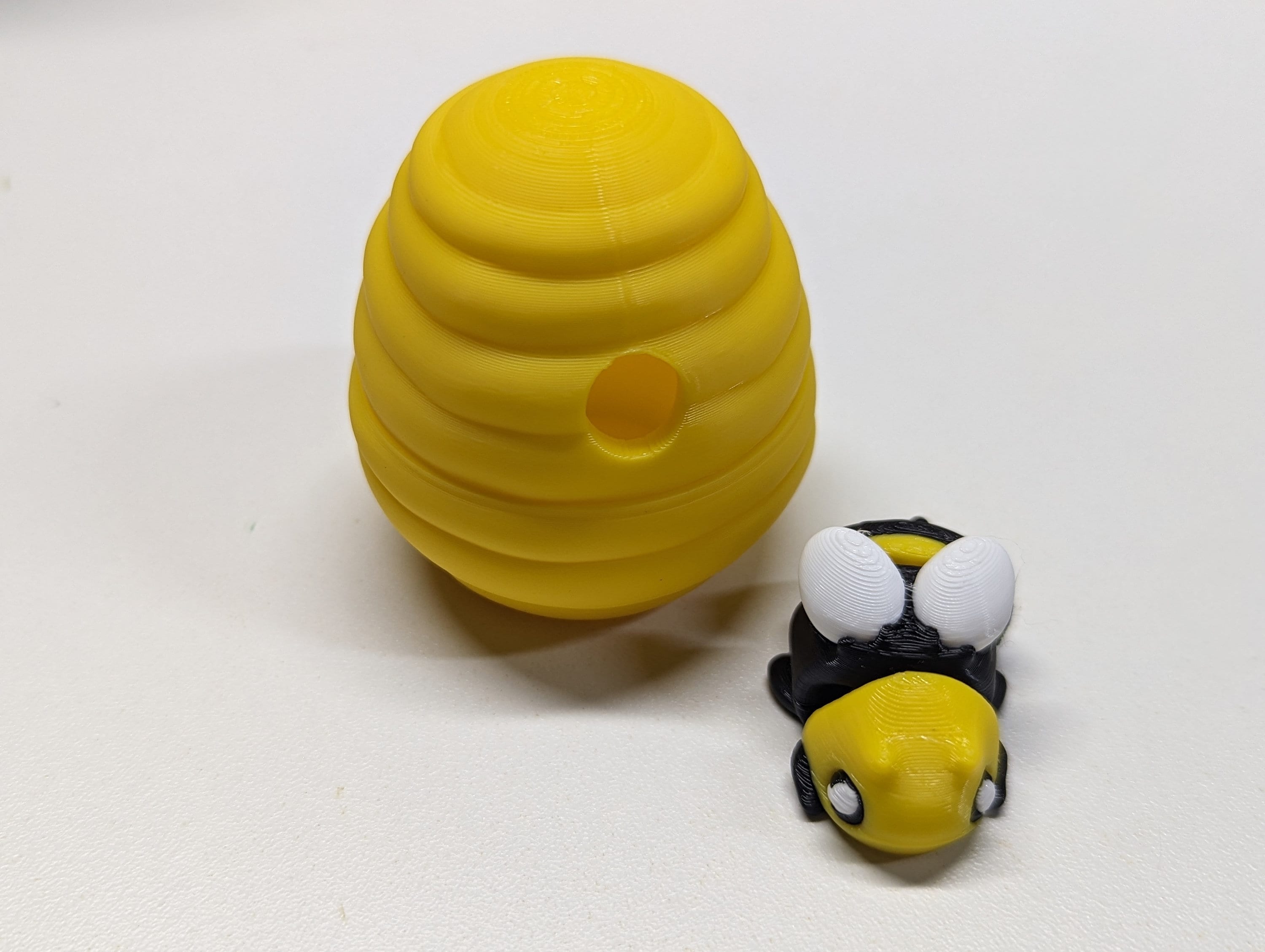 3D Printed Bumble Bee With Hive - Etsy