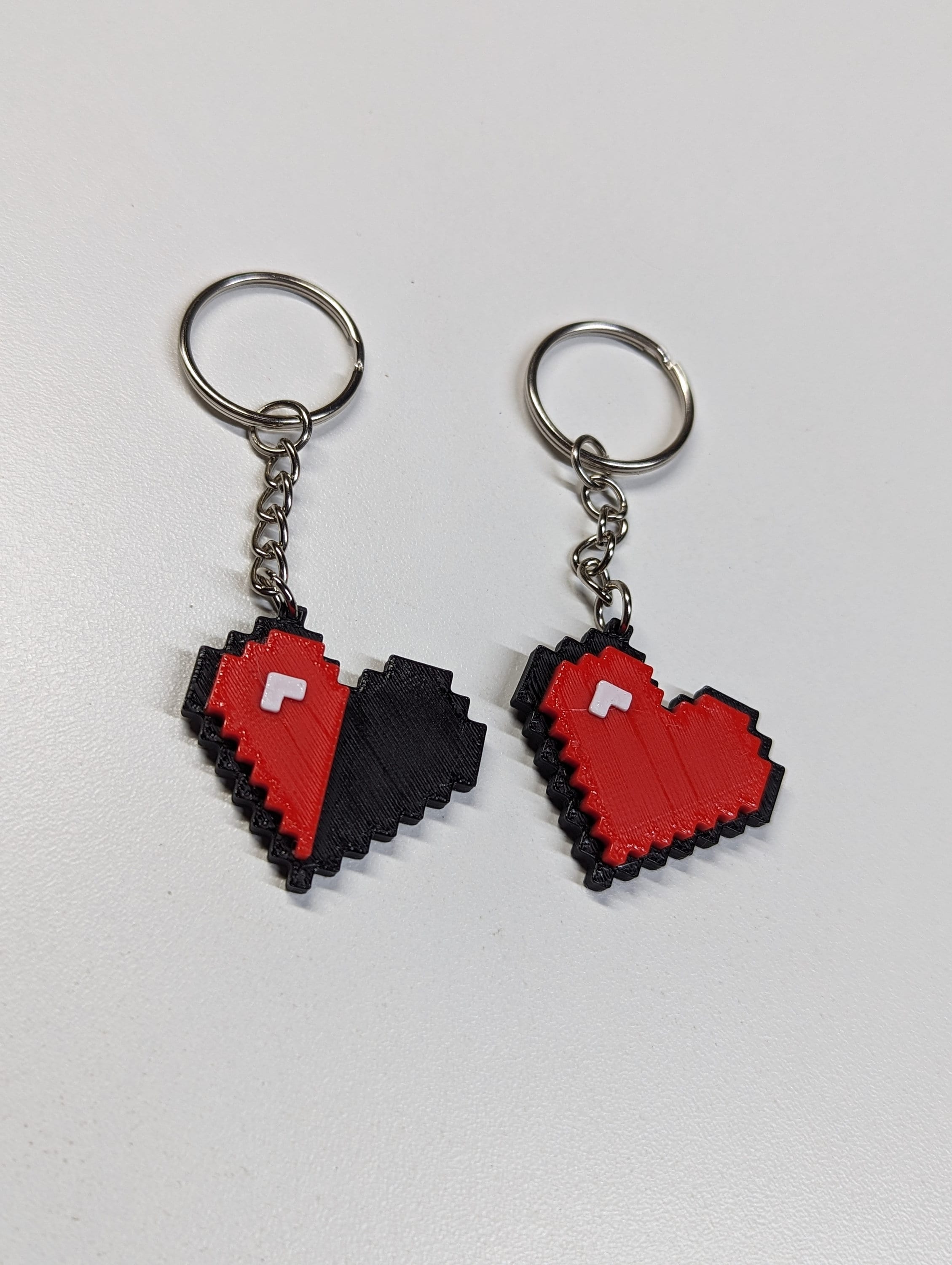 8 Bit Full and 1/2 Heart 3D Printed Keychain - Etsy