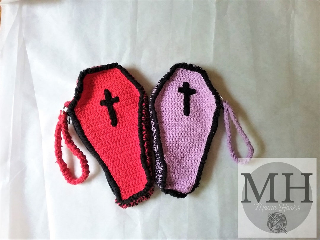 Countess Coffin Wristlet Crochet Pattern Coffin Crochet - Etsy