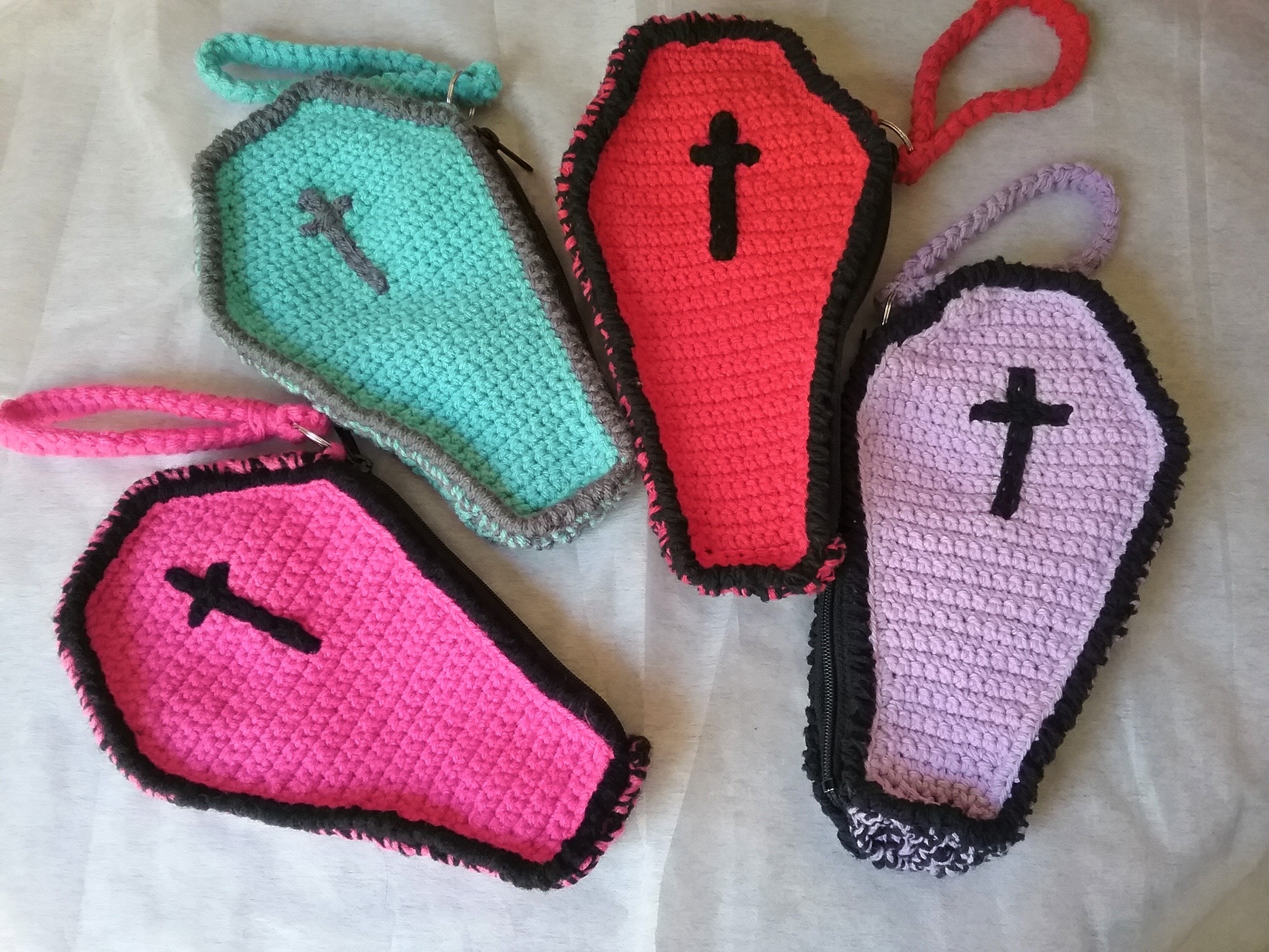 Countess Coffin Wristlet Crochet Pattern, Coffin, Wristlet, Halloween ...