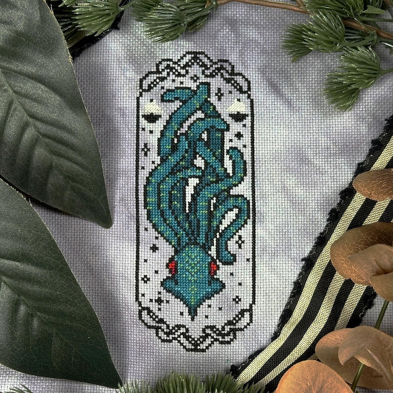 theStitchCrypt - Etsy