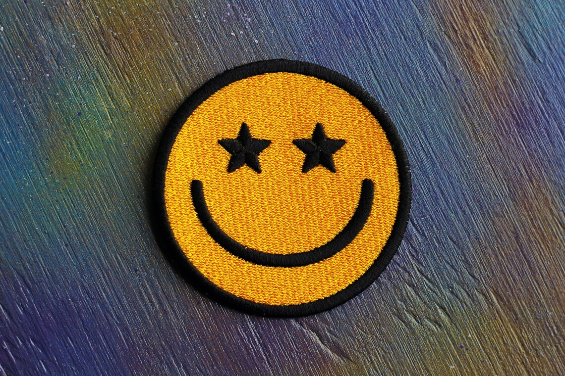 Embroidered Patch Superstar Smiley V2 black Outlines - Etsy