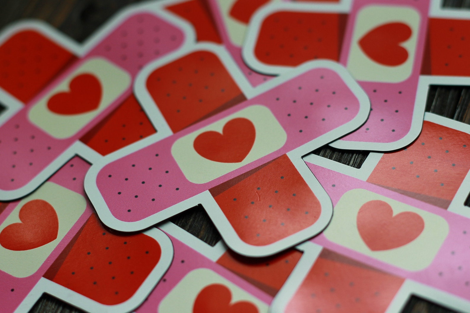 Love Hurts - Cute Fridge Magnets, Kawaii Aesthetic, Anime Decor ...