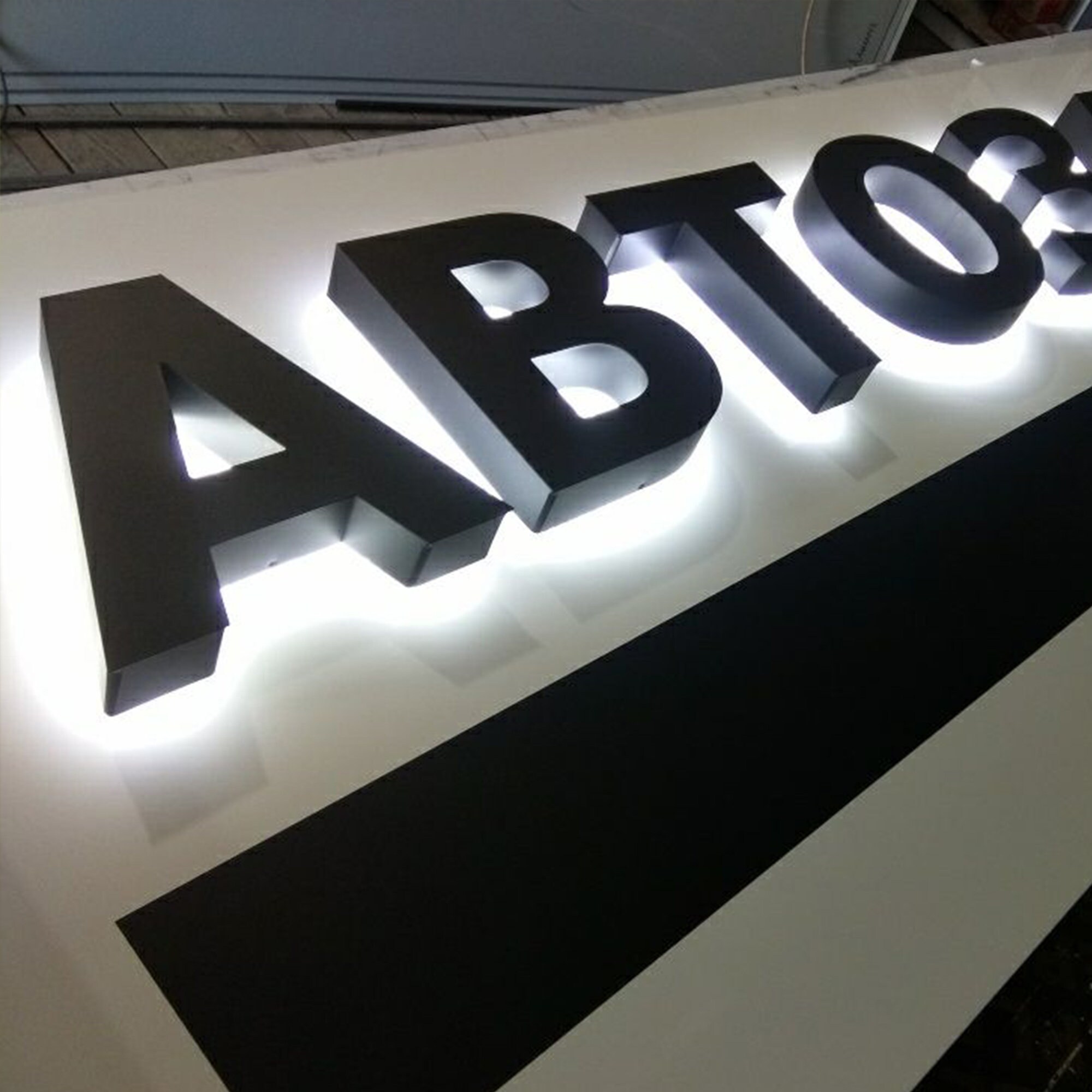 Custom Aluminum Signs, Hotel Signs, Restaurant Signs, Store Signs, Shop ...