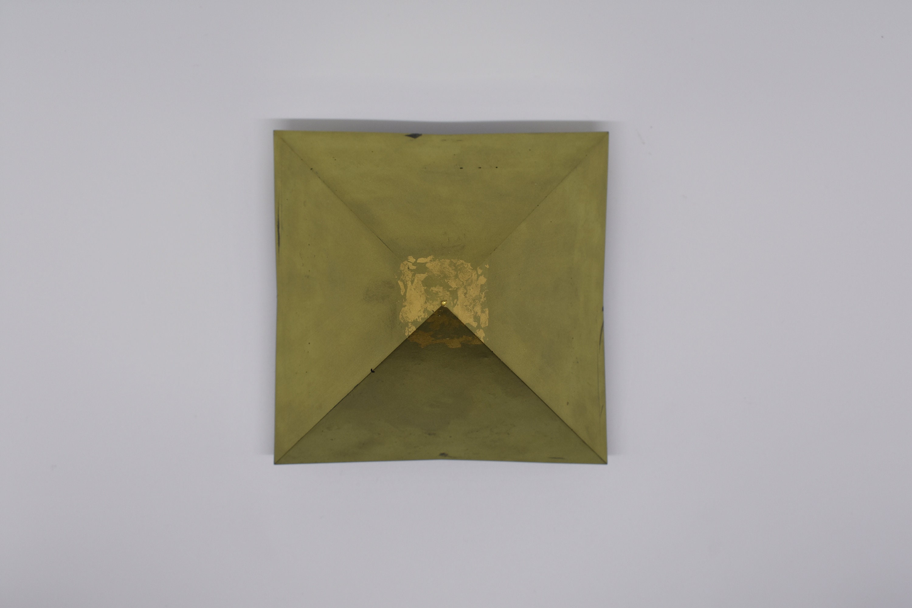 8-sided Pyramid of Starbrary Quartz,24k Gold Flake, Amethyst, Selenite ...