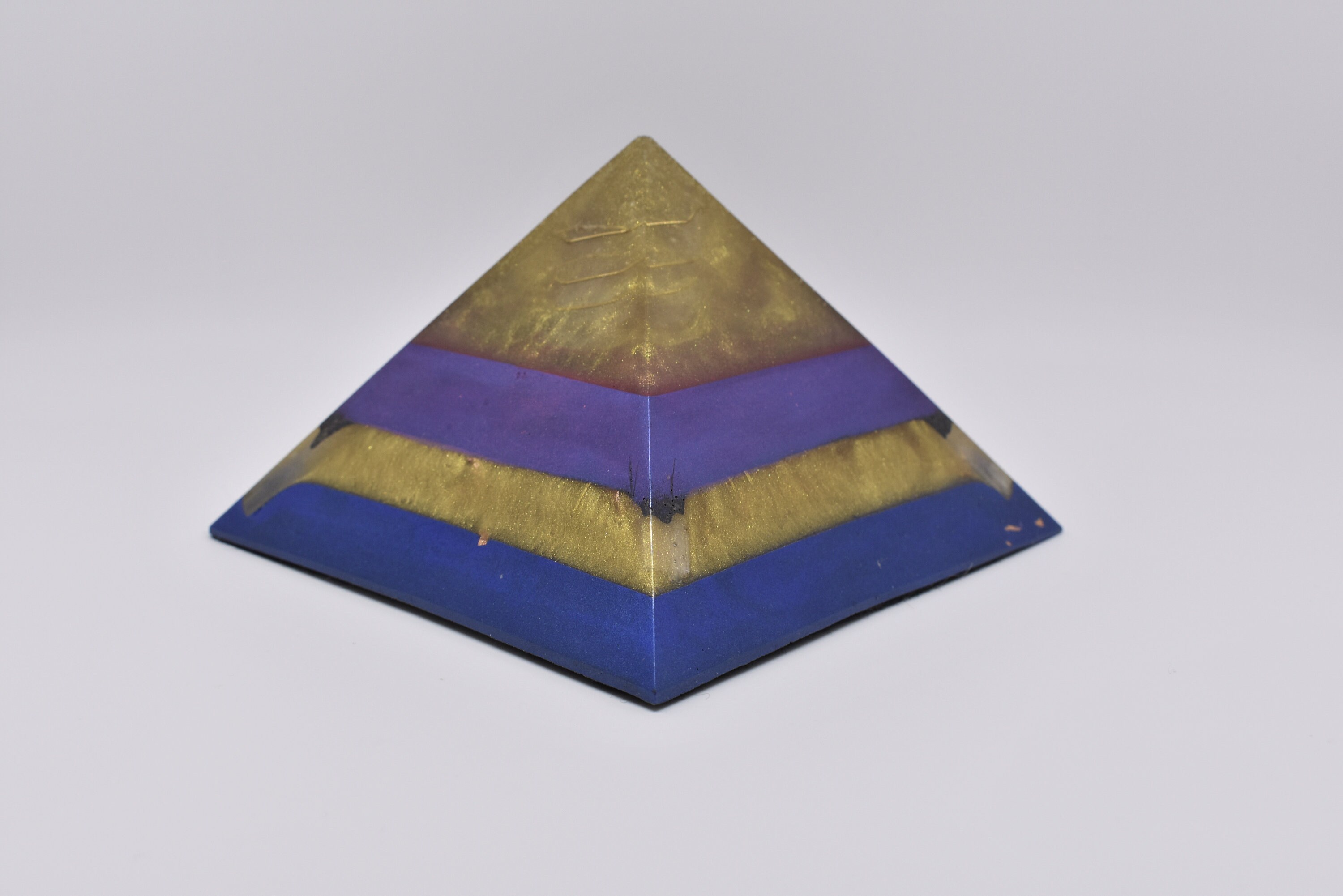 8-sided Pyramid of Lemurian Quartz Selenite Rods Mica - Etsy