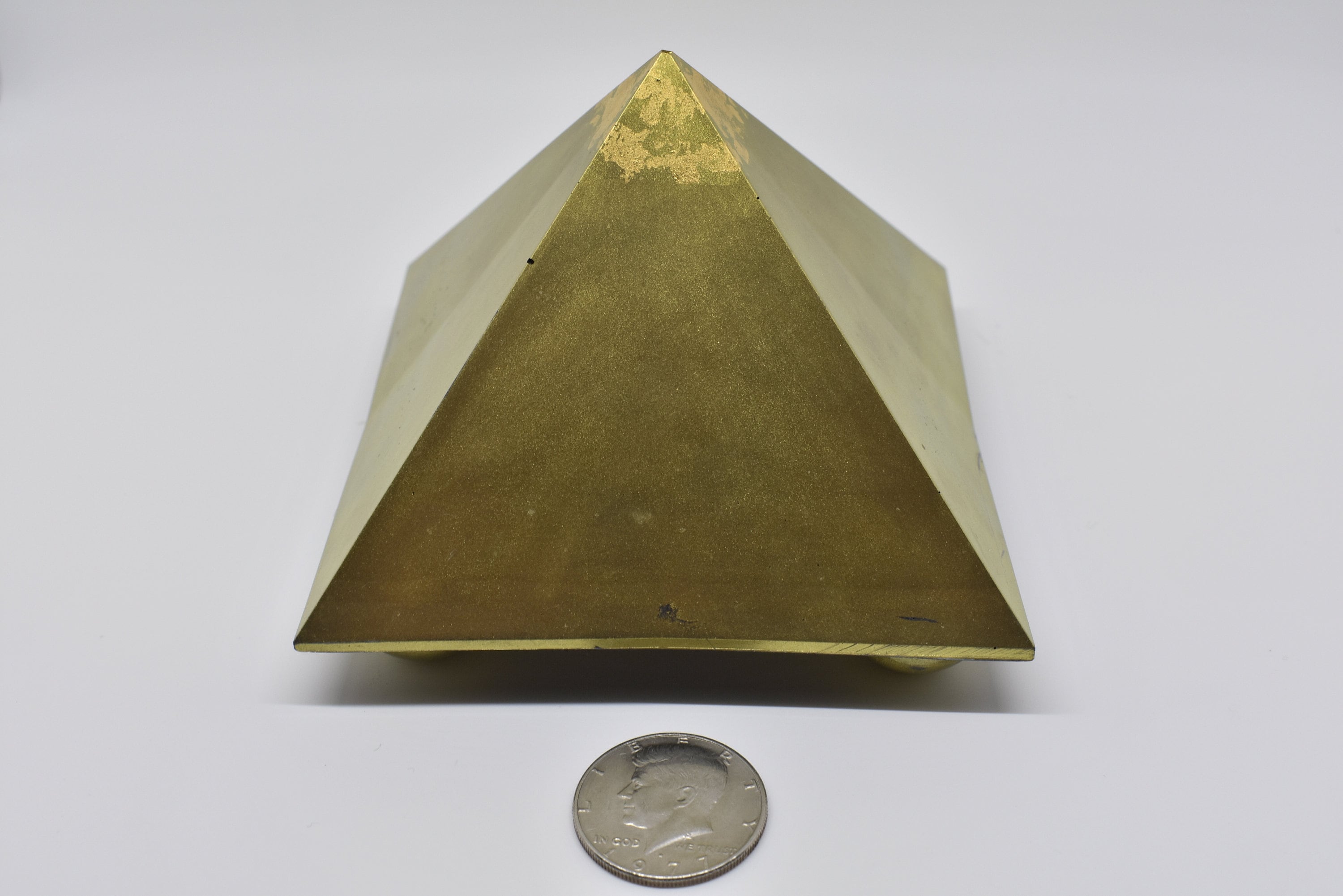 8-sided Pyramid of Starbrary Quartz,24k Gold Flake, Amethyst, Selenite ...