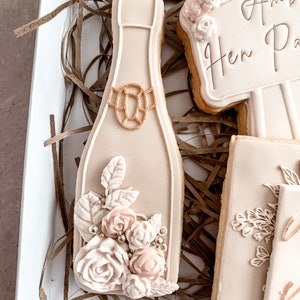 Personalised Hen Night Biscuits | Hen Night Biscuits | Wedding Biscuits ...