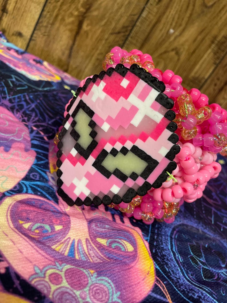 Spaced Out Bubble Gum Alien Rotating Cuff - Etsy