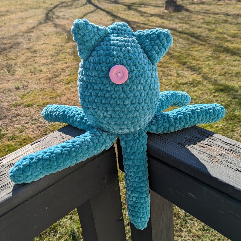 Jumbo Button Eyed Squid Coraline Crochet Amigurumi Plushie - Etsy