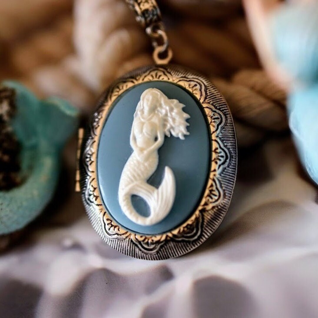 Mermaid Locket Necklace, Ocean-inspired Keepsake Photo Pendant, 304 ...