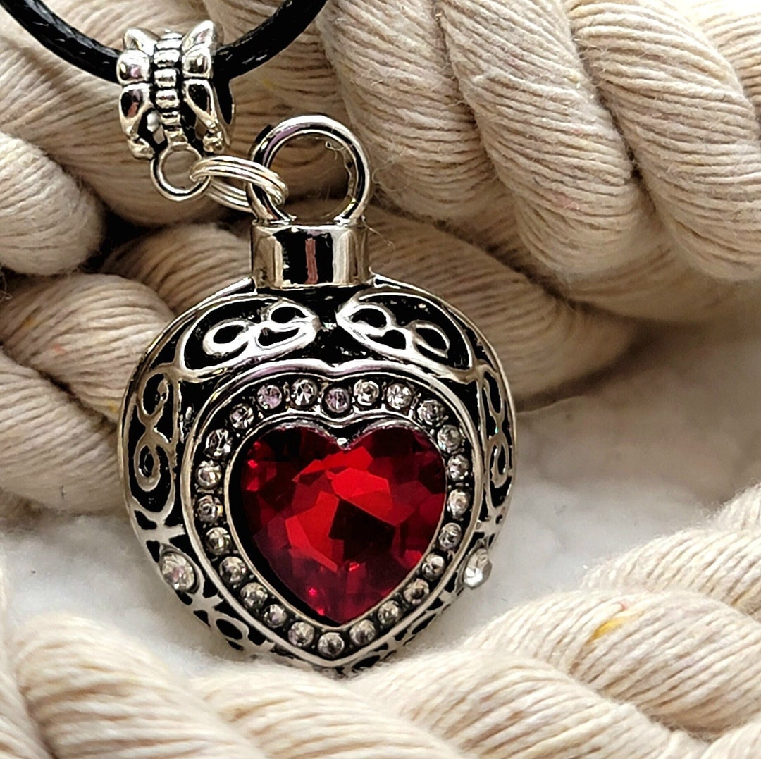 Blood-red Heart Shaped Necklace, Queen of Hearts Charm, Fancy Glamour ...