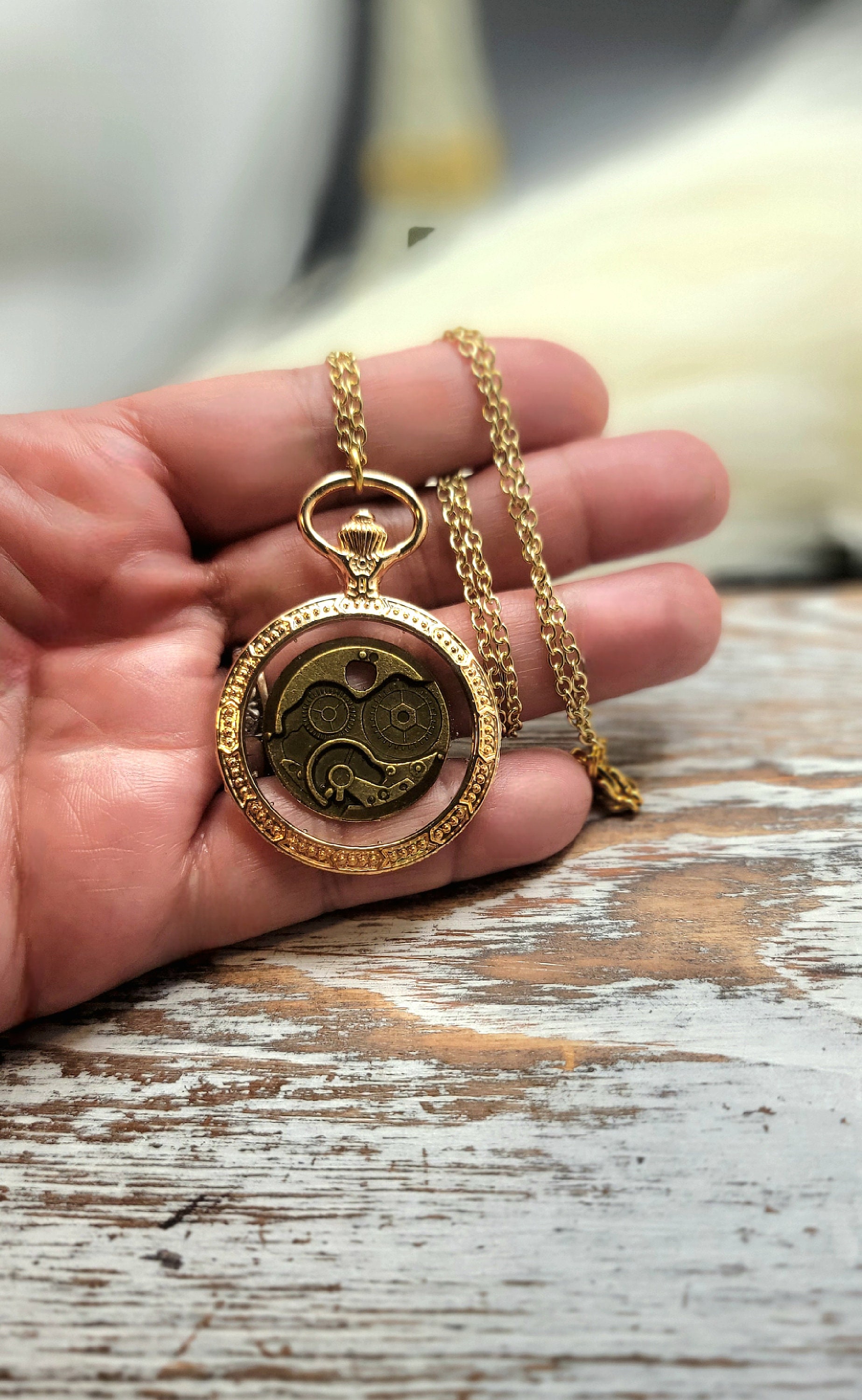 Elegant Victorian Style Steampunk Gear in Antique Bronze Necklace ...