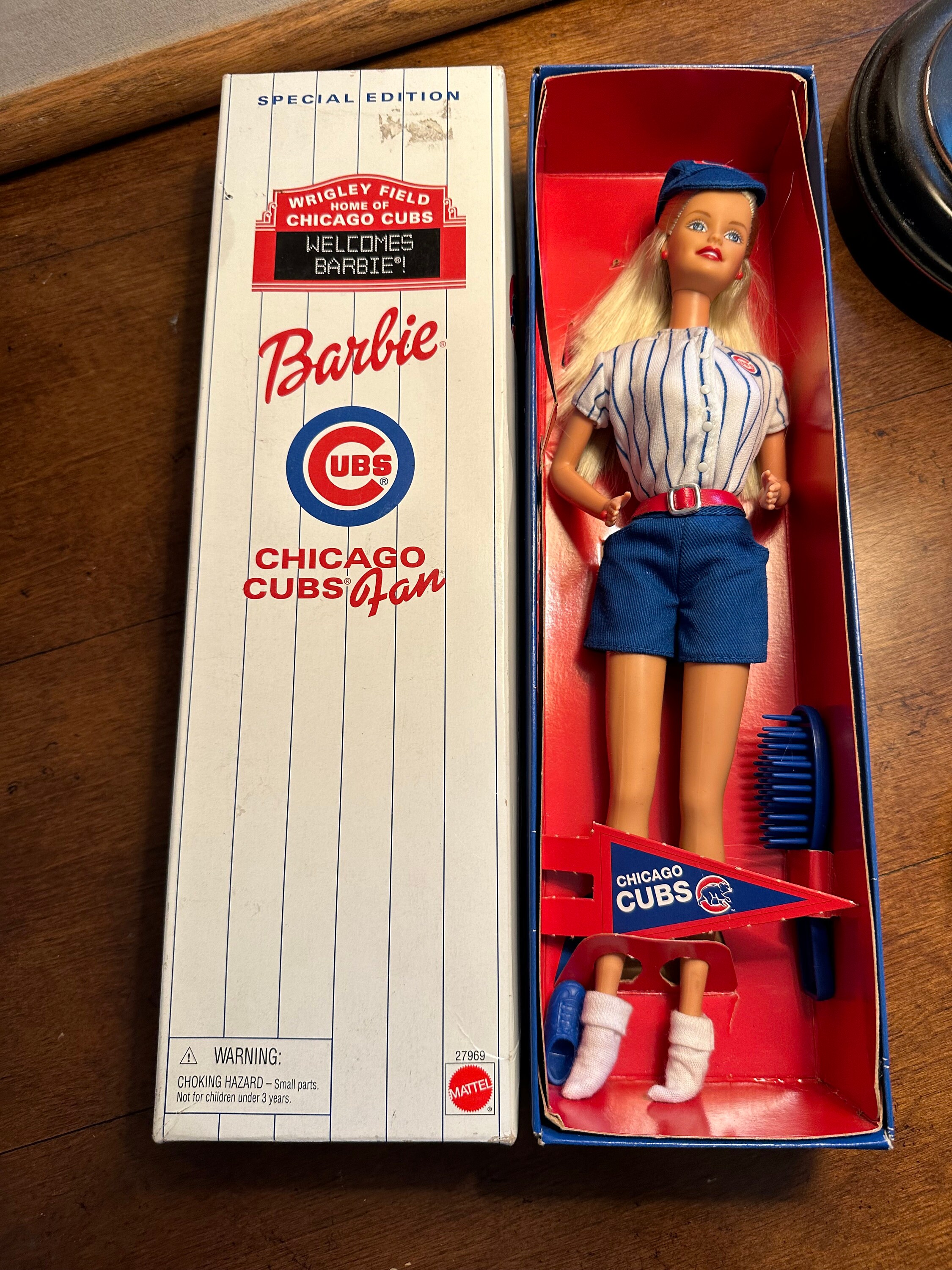 2000 Mattel Barbie Chicago Cubs Fan Fashion Doll 27969 SGA Special ...