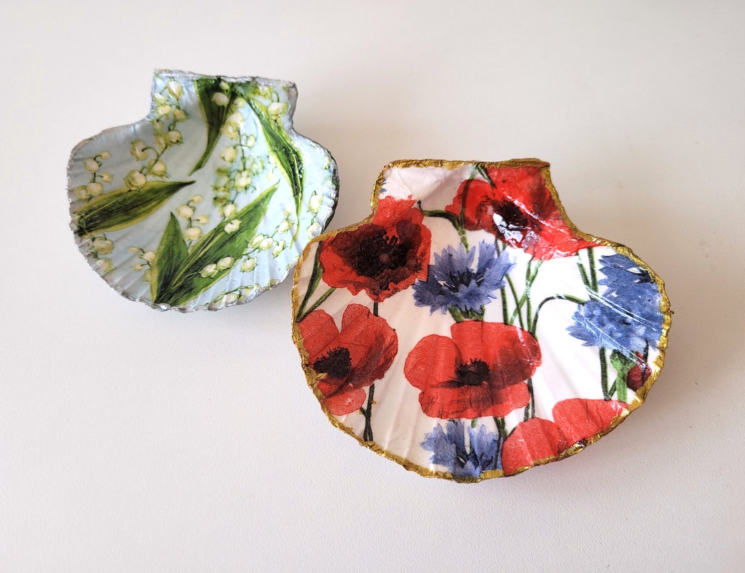 Decorated Scallop Shell, Flower Motif, Poppies and Cornflowers or Lily ...