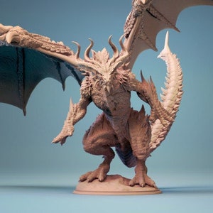 Bahamut Miniature Model, Dungeons and Dragons Monster Mini, 3d Printed ...