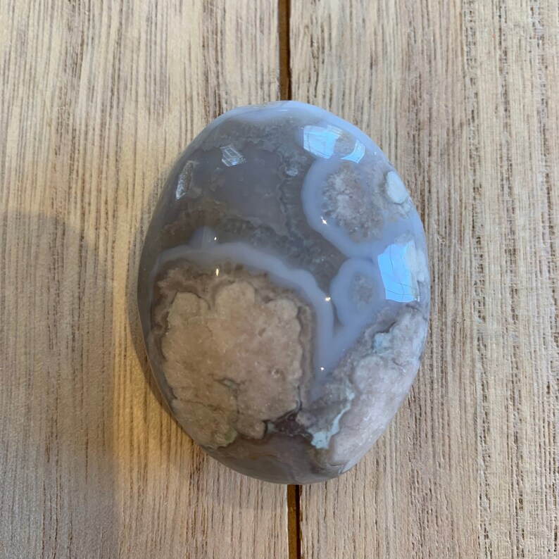 Black Flower Agate Palm Stones - Etsy