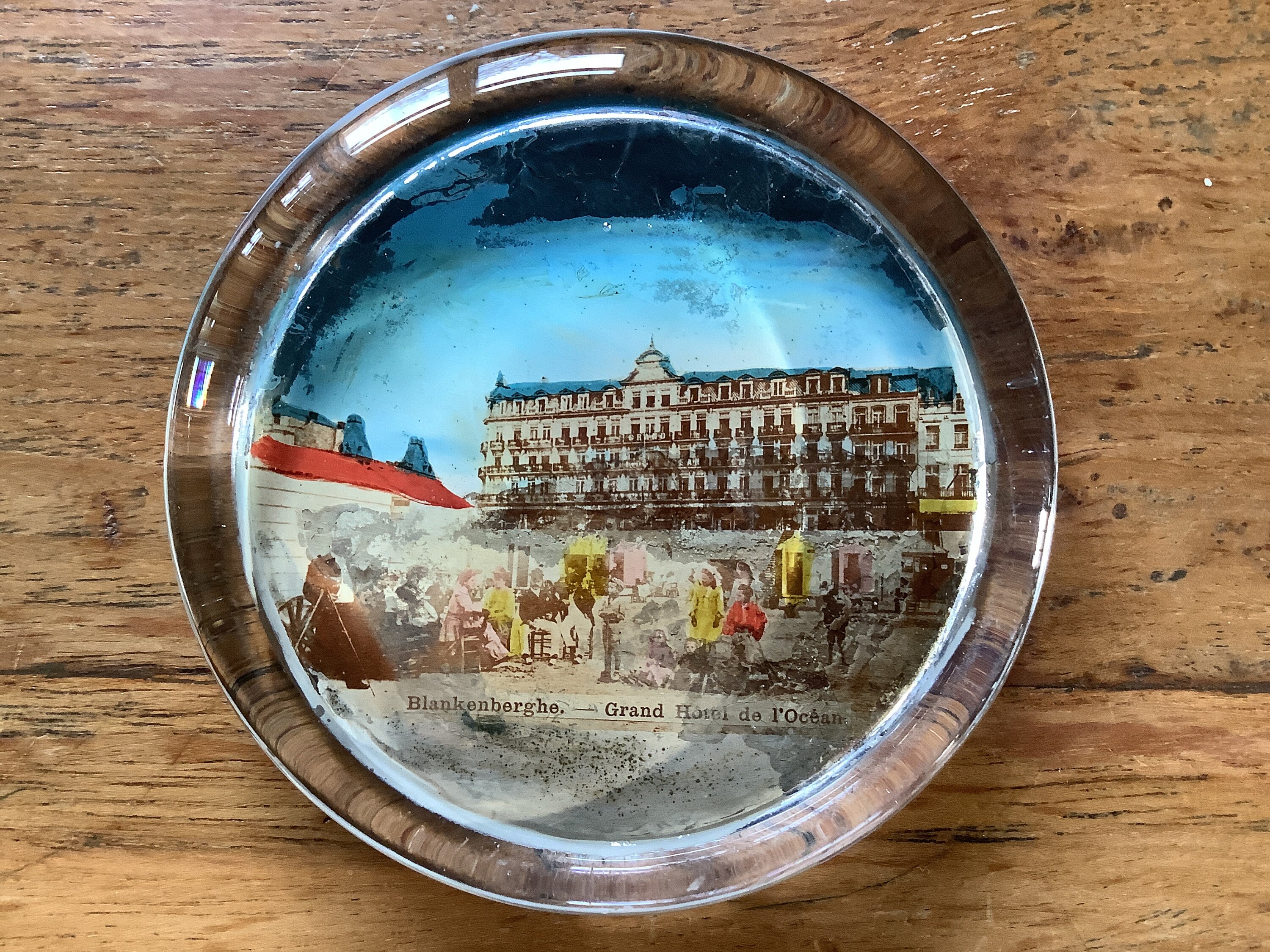 Set of 4 Antique Paperweights With Scenes. - Etsy