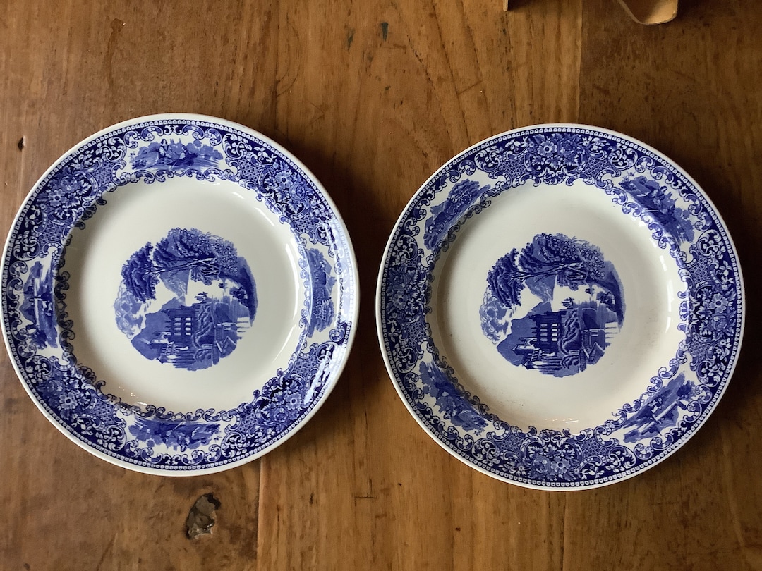 Royal Sphinx Old England Set of 2 Large Plates. - Etsy