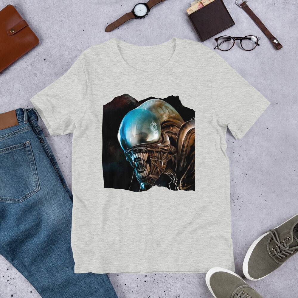 Shirt Alien 1979 Sci Fi Horror by Ridley Scott. Stars Tom Skerritt ...