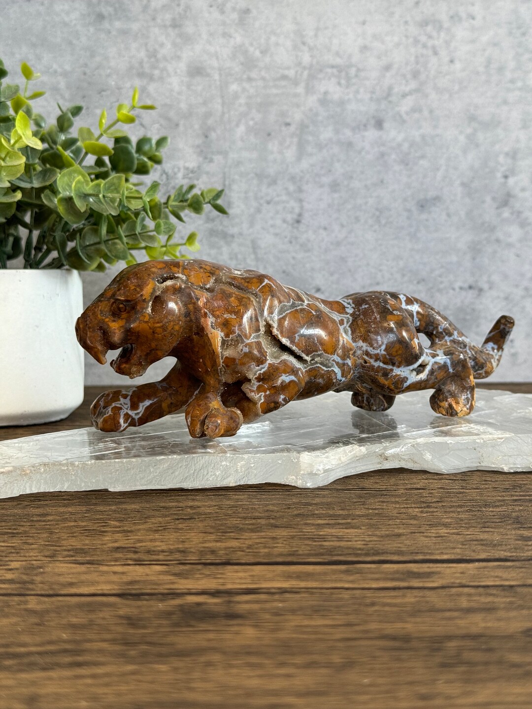 Unique Leopard Carving in OJ Stone - Spiritual Benefits & Artistic Home ...