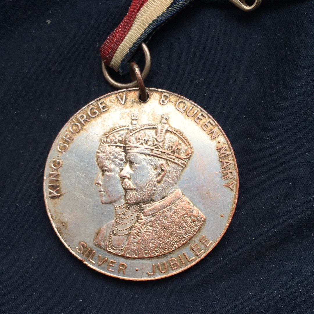 King George V & Queen Mary Silver Jubilee Medal *1910 - 1935* City of Birmingham - Etsy UK