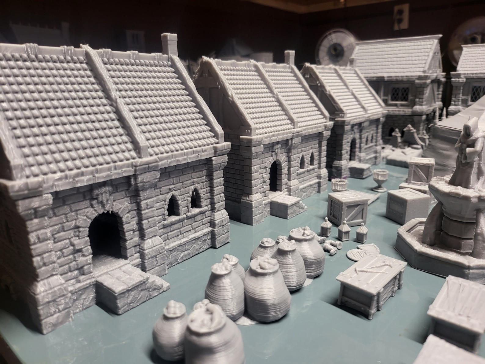 Tabletop Town Set, 32mm Scale, 10 Buildings Market Playable Interior ...