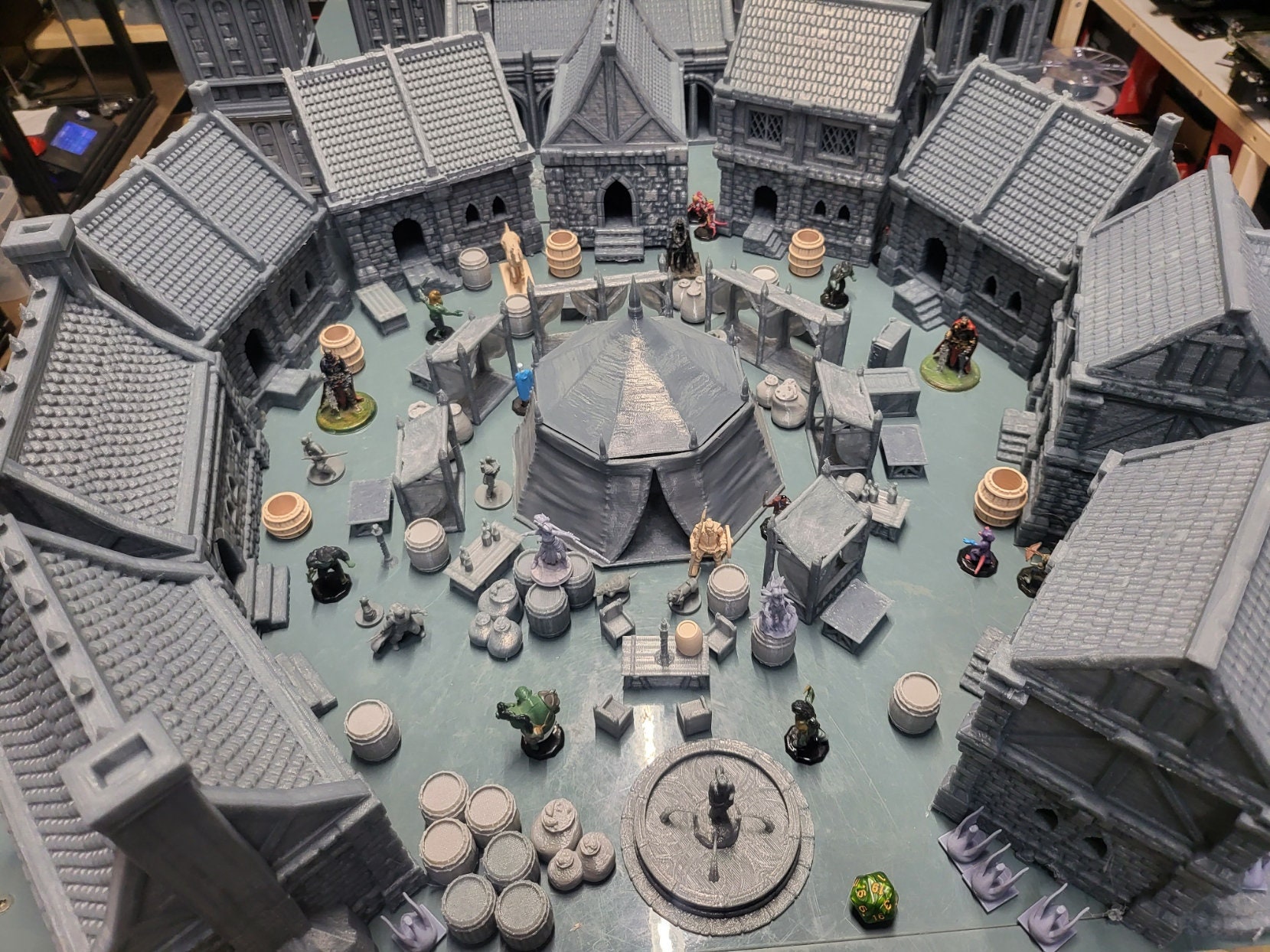 Tabletop Town Set, 32mm Scale, 10 Buildings Market Playable Interior ...