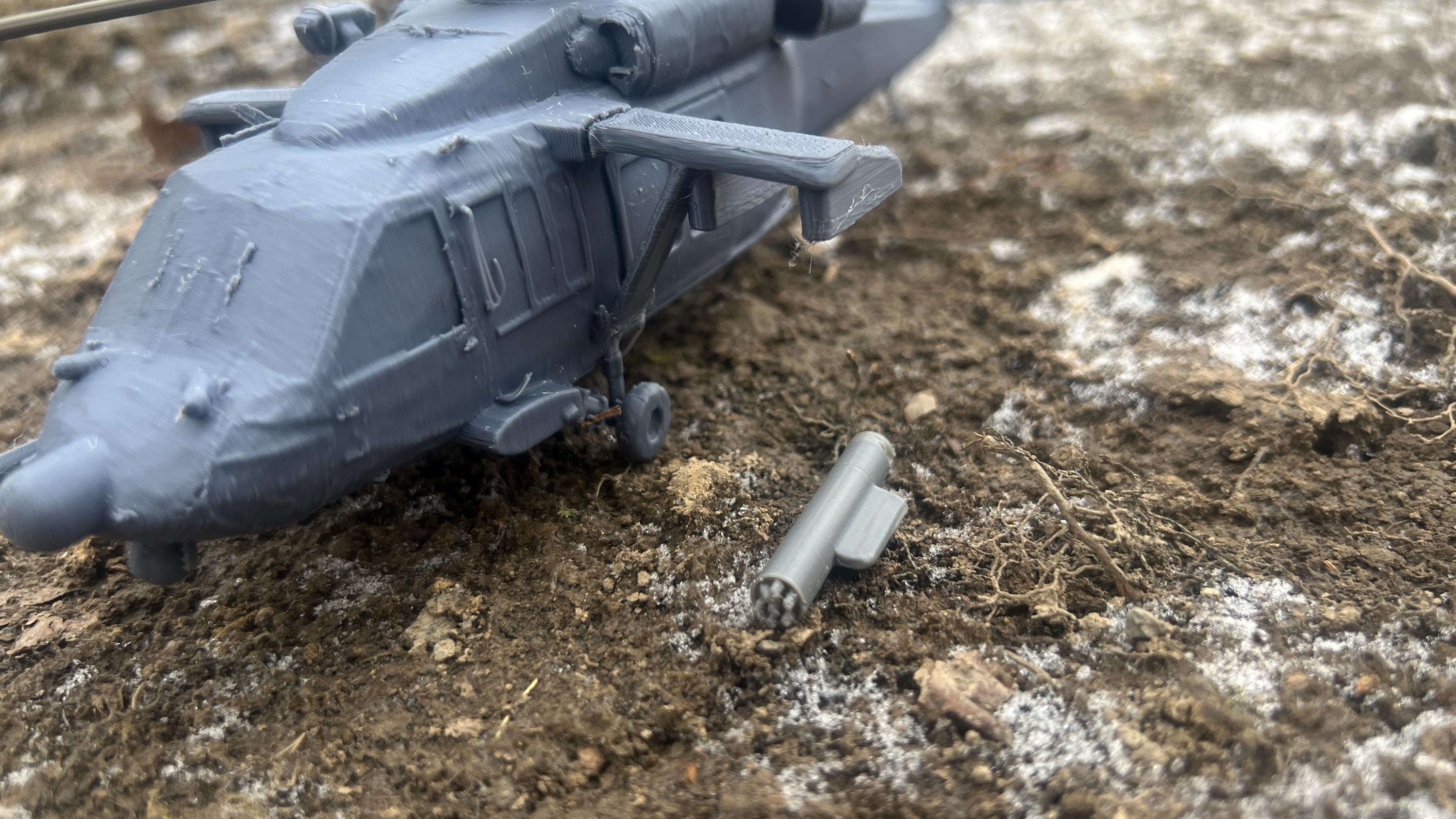MH-60L DAP :direct Action Penetrator Helicopter Model for Tabletop ...