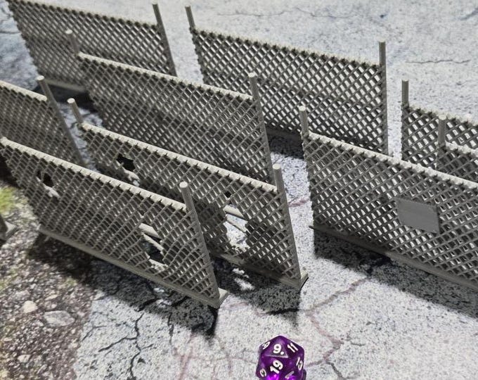 1:12 Scale Rusted Chain Link Fence Prop Diorama Action Figure ...