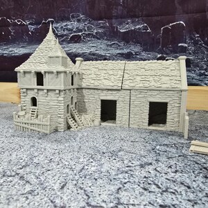 Greendale Pigsty and Chicken Coop: Historical Colonial Farm Structure ...