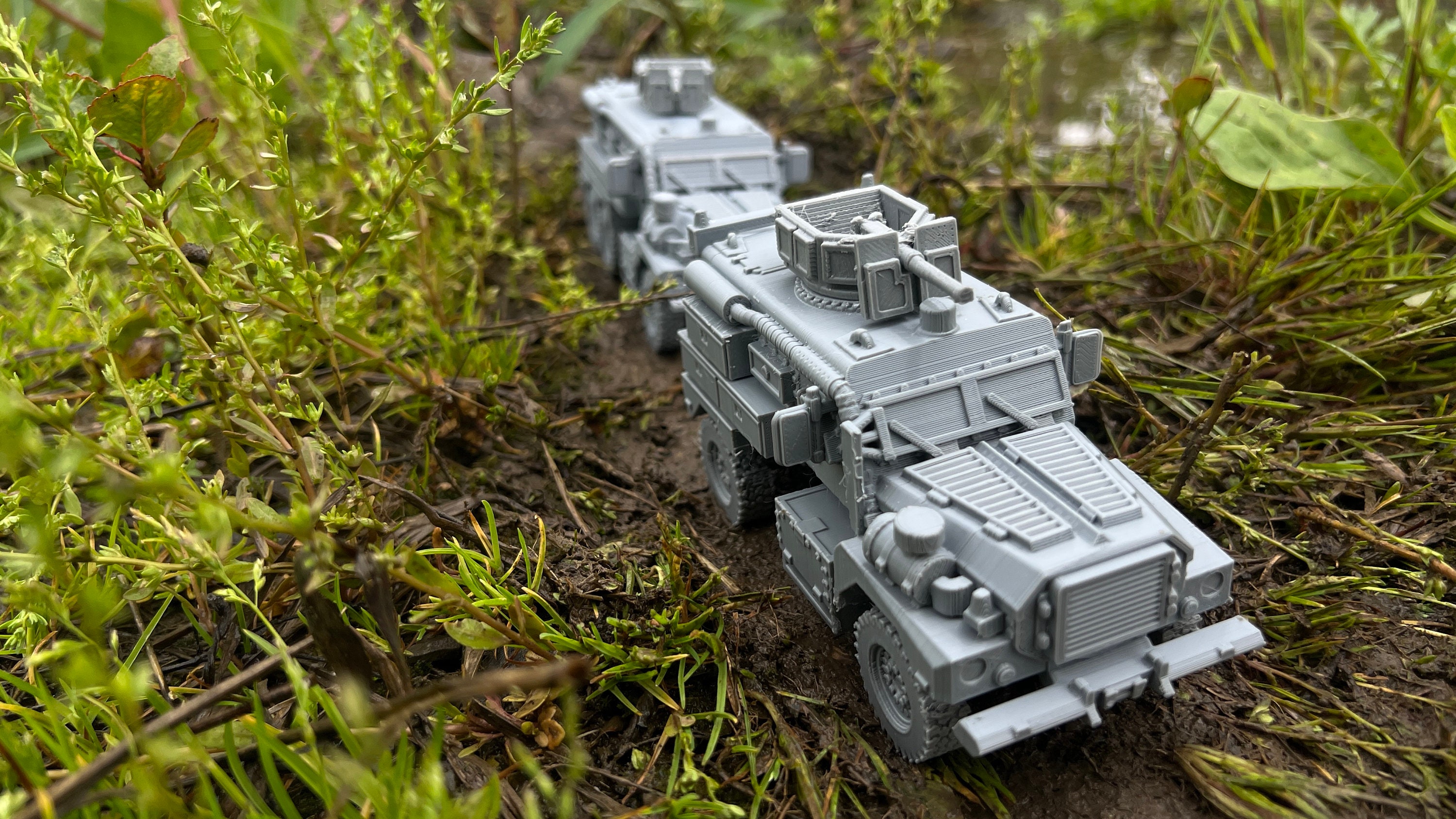 Cougar MRAP 4x4: Modern Military Armored Vehicle for Model Railroading ...