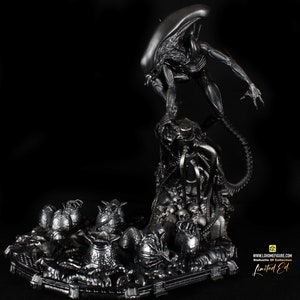 Alien Statue, Xenomorph Figure Limited Edition With LED and Base, Alien ...