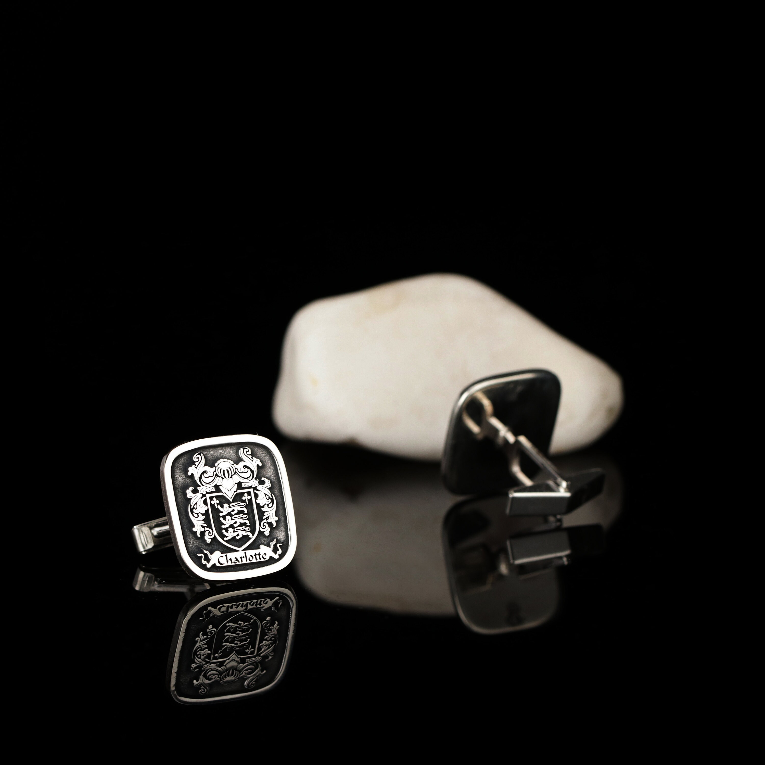 Custom Engraved Traditional Family Crest Cufflink - Etsy Ireland