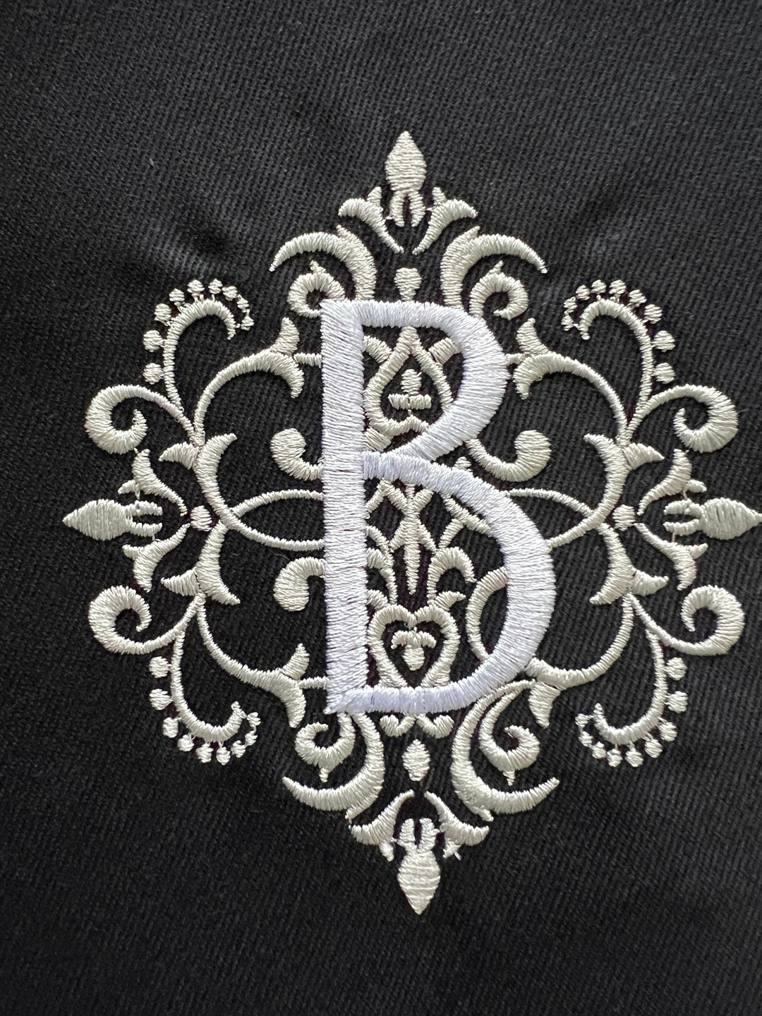 Monogram Elegant Dinner Napkin Custom Embroidery Napkin - Etsy