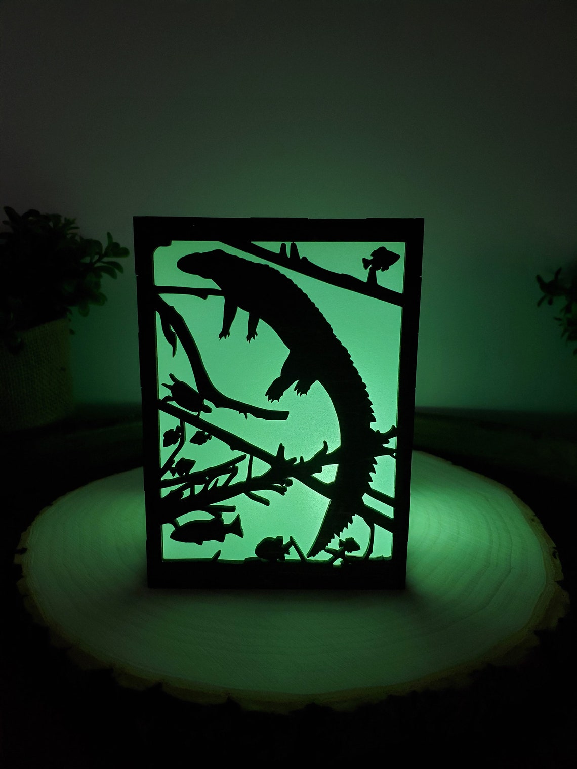 Wooden Night Light Box Swamp Scene Wooden LED Light Box Animal Shadow ...