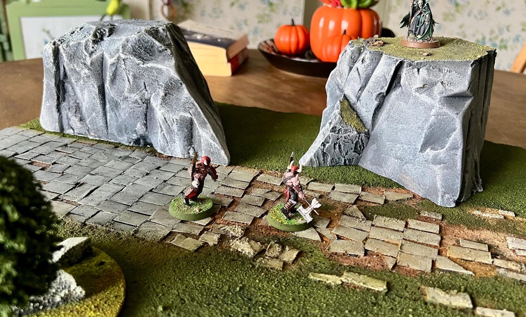 Rocky Cliff Stone Feature Terrain - 28mm Wargaming Scenery for ...