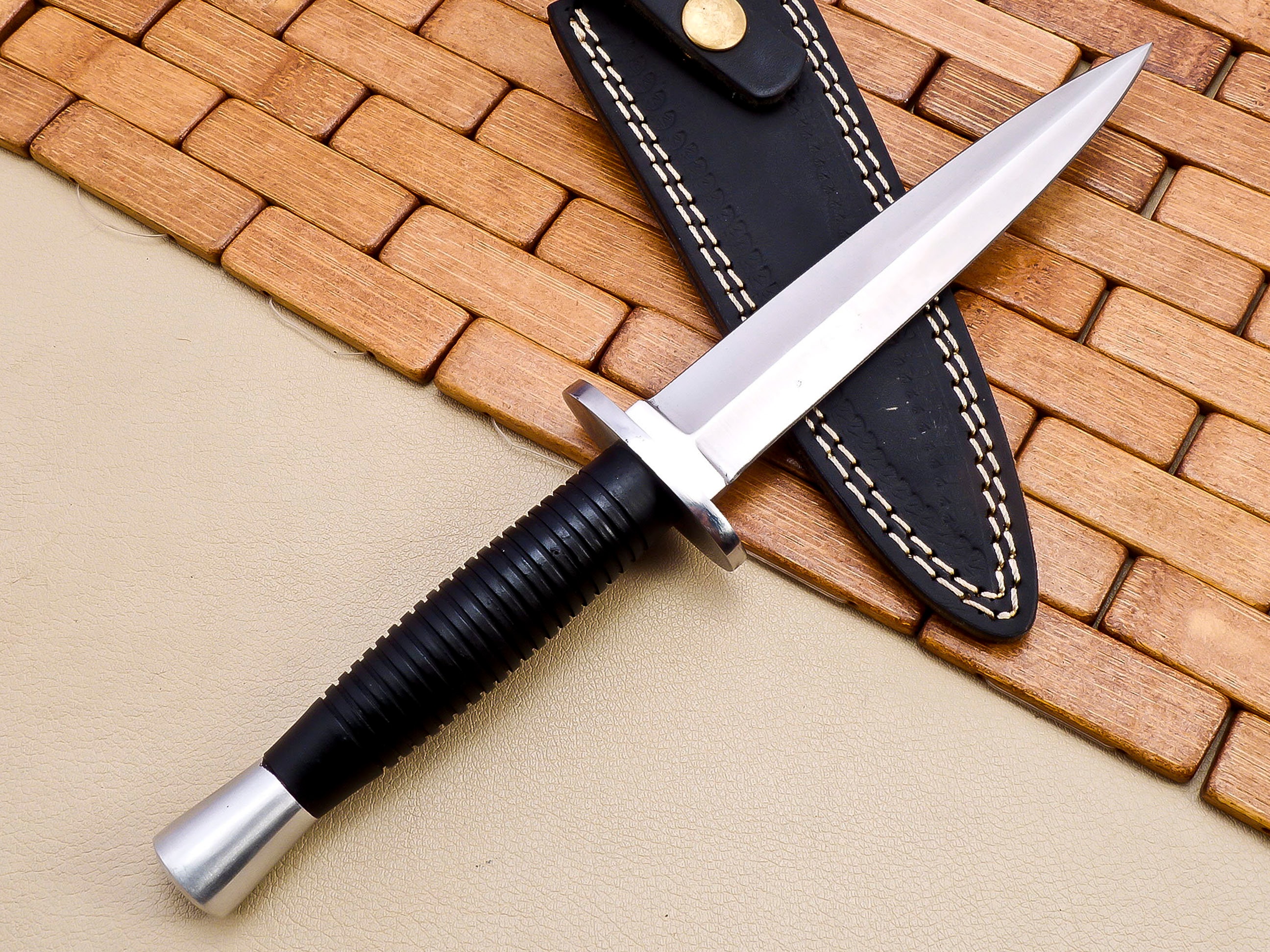 Hand Forged D2 Steel Fairbairn Sykes Dagger: Exquisite Handle, Leather ...
