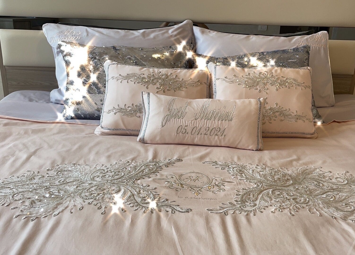 Personalized Wedding Bedding Set of 8,custom Name Mr. Mrs. Crystal ...