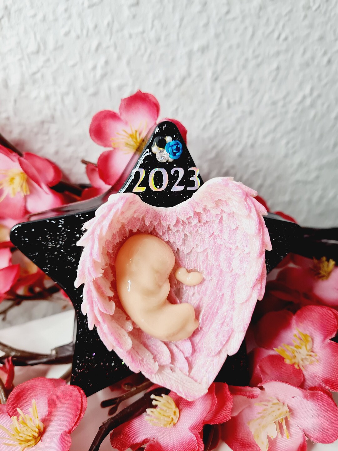 Star With Angel Wings and 2 Small Embryo, Fetus, Pregnancy, Mourning ...