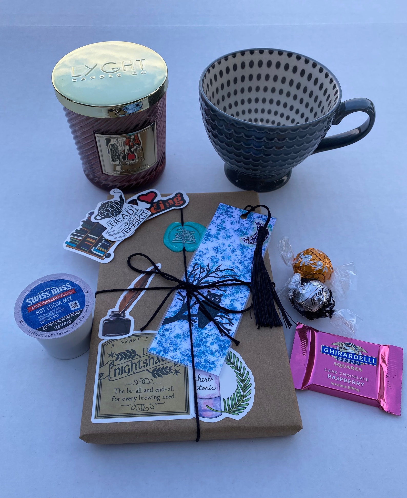 Blind Date With A Book Box Blind Date With A Book Mystery Etsy blind-date-with-a-book-box-blind-date-with-a-book-mystery-etsy