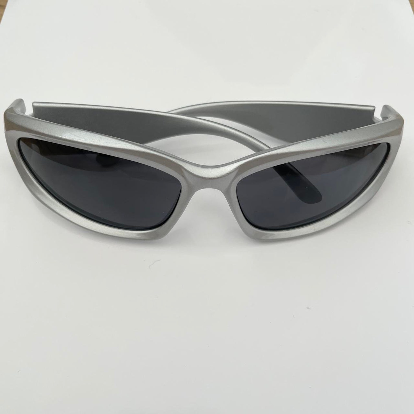 Wrap Around Silver / Mirrored Lens Sunglasses Black Lenses Y2K Cycling ...