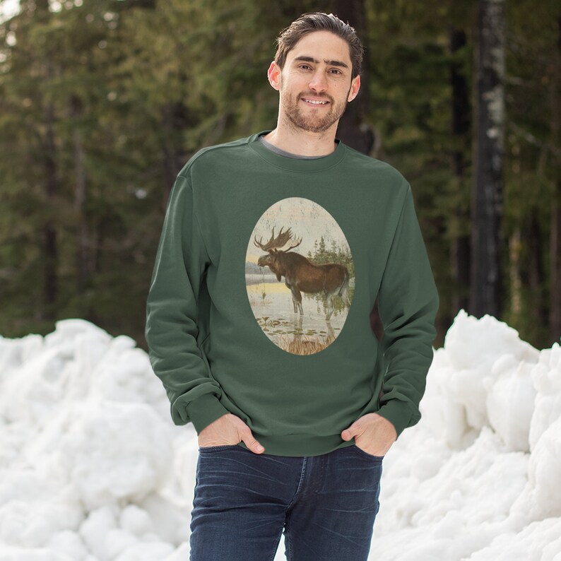 Vintage Textured Moose Print Design Unisex Heavy Blend Crewneck ...