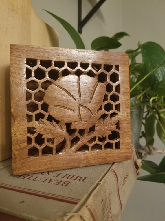 Small Vintage Open Carved Wooden Storage Box With Lif… - Gem