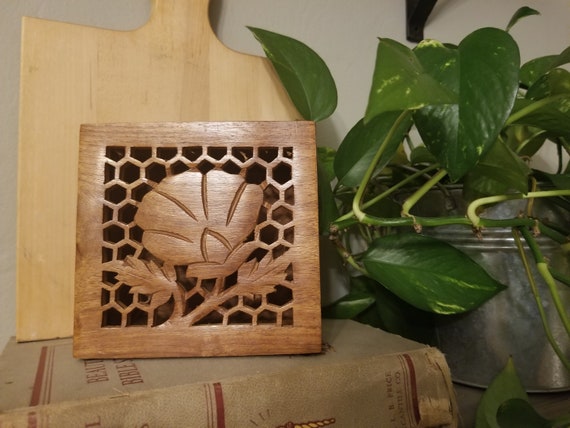 Small Vintage Open Carved Wooden Storage Box With Lif… - Gem