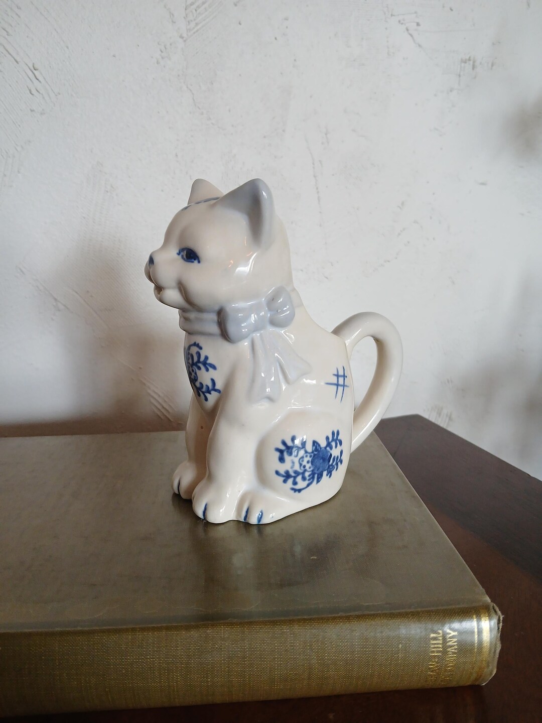 Vintage Hand Painted Blue and White Cat Creamer Pitcher - Etsy