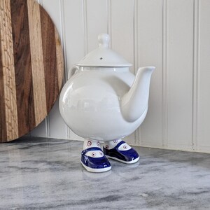 Vintage White Carlton Ware Walking Teapot - Etsy