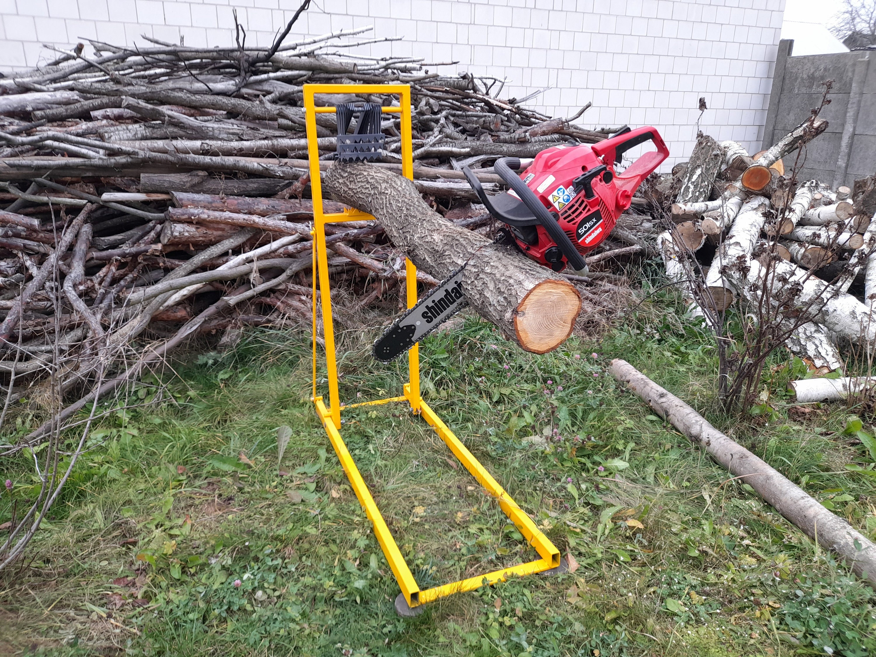 Chainsaw Log Holder